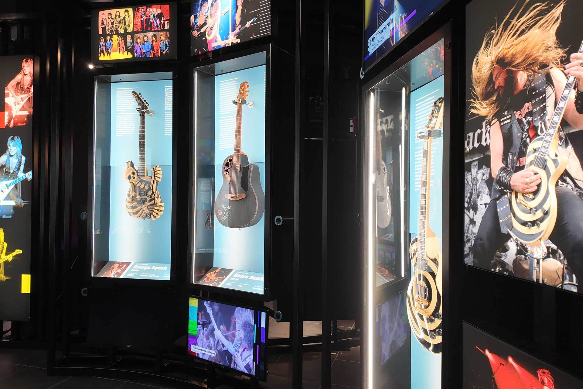 Rock Museum Barcelona. Guitar Legends Hall - Barcelona Card